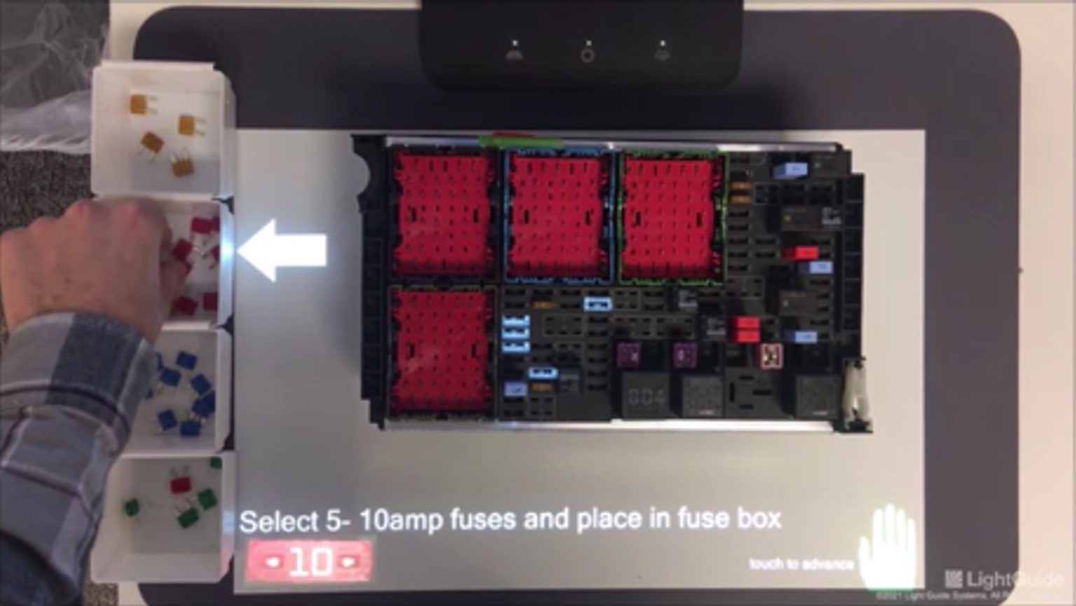 Fuse Box Assembly with LightGuide AR Work Instructions