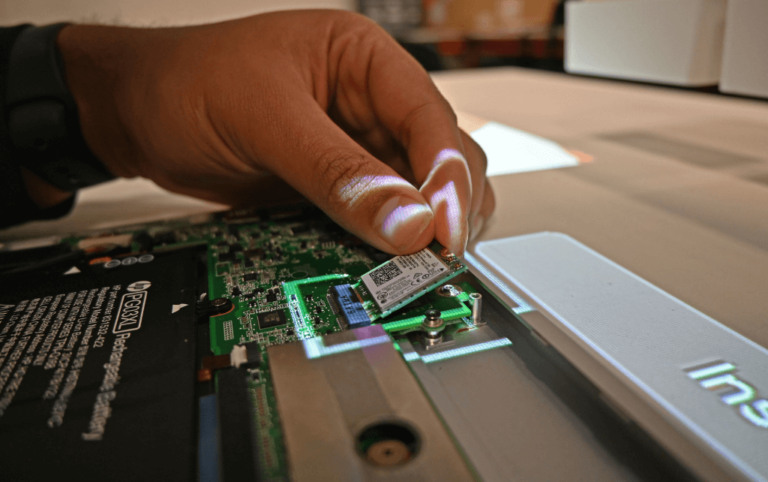 How to Adopt Augmented Reality for Quality Control In Aerospace ...